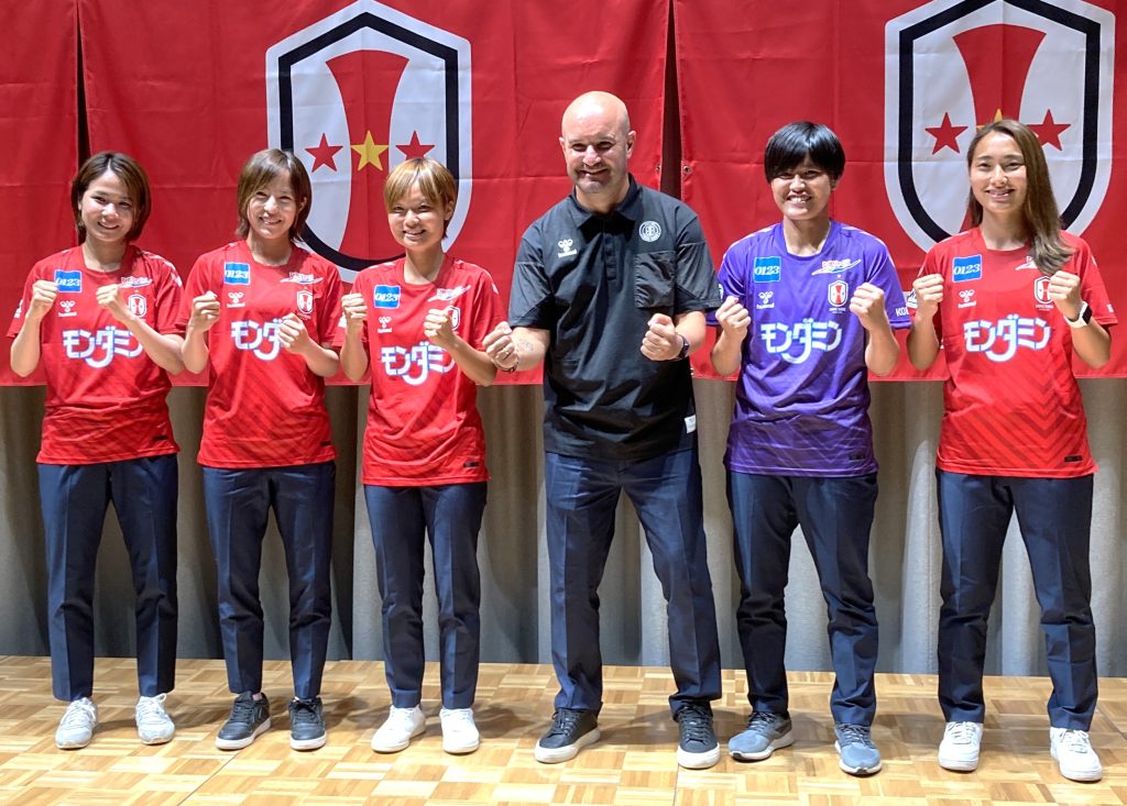 【INAC神戸】「“アシスト王”と“7アシスト”でゴール量産！」、新体制発表会 - サンテレビニュース